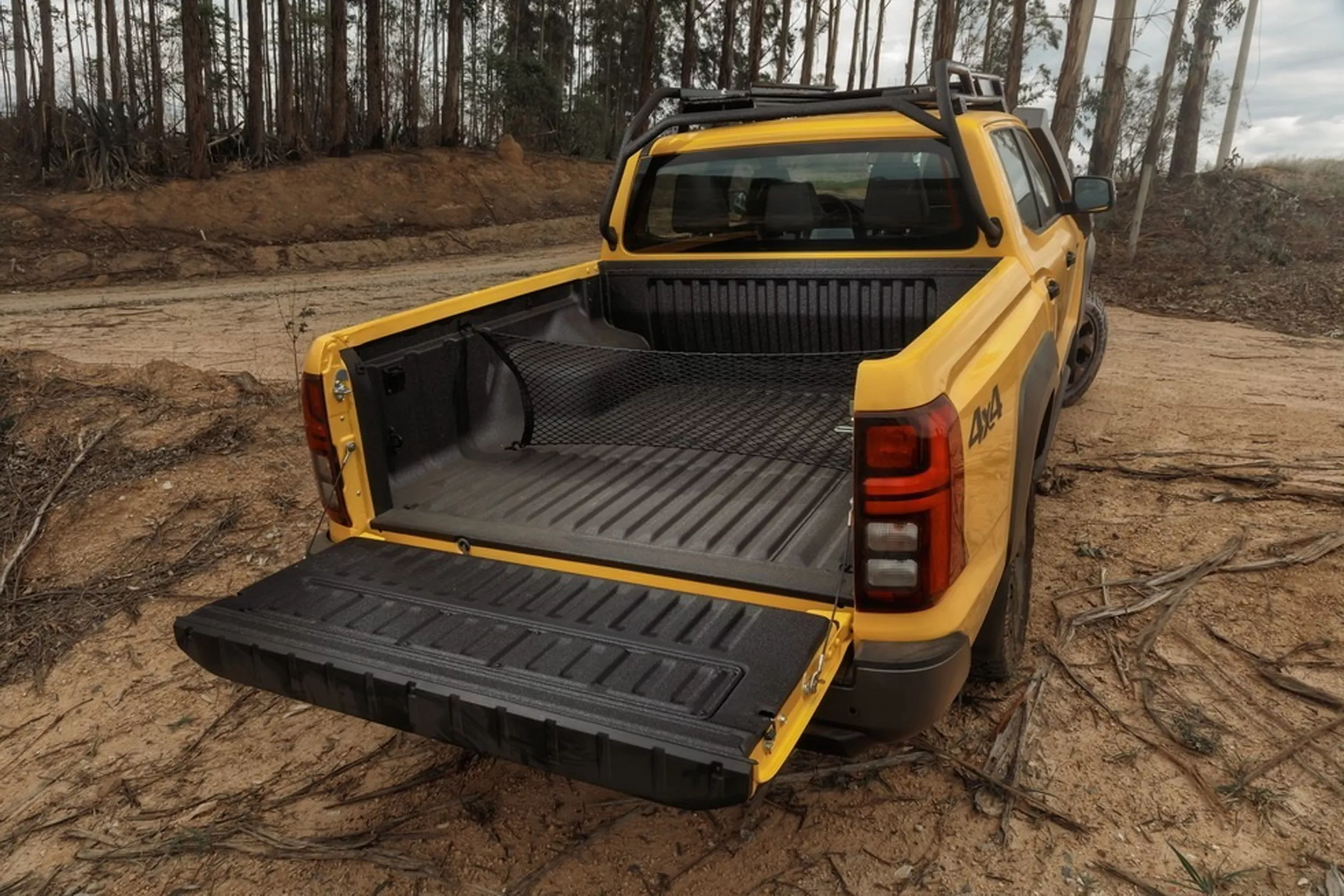 Mitsubishi Triton Savana Arrives In Brazil With Snorkel, Rock Sliders ...